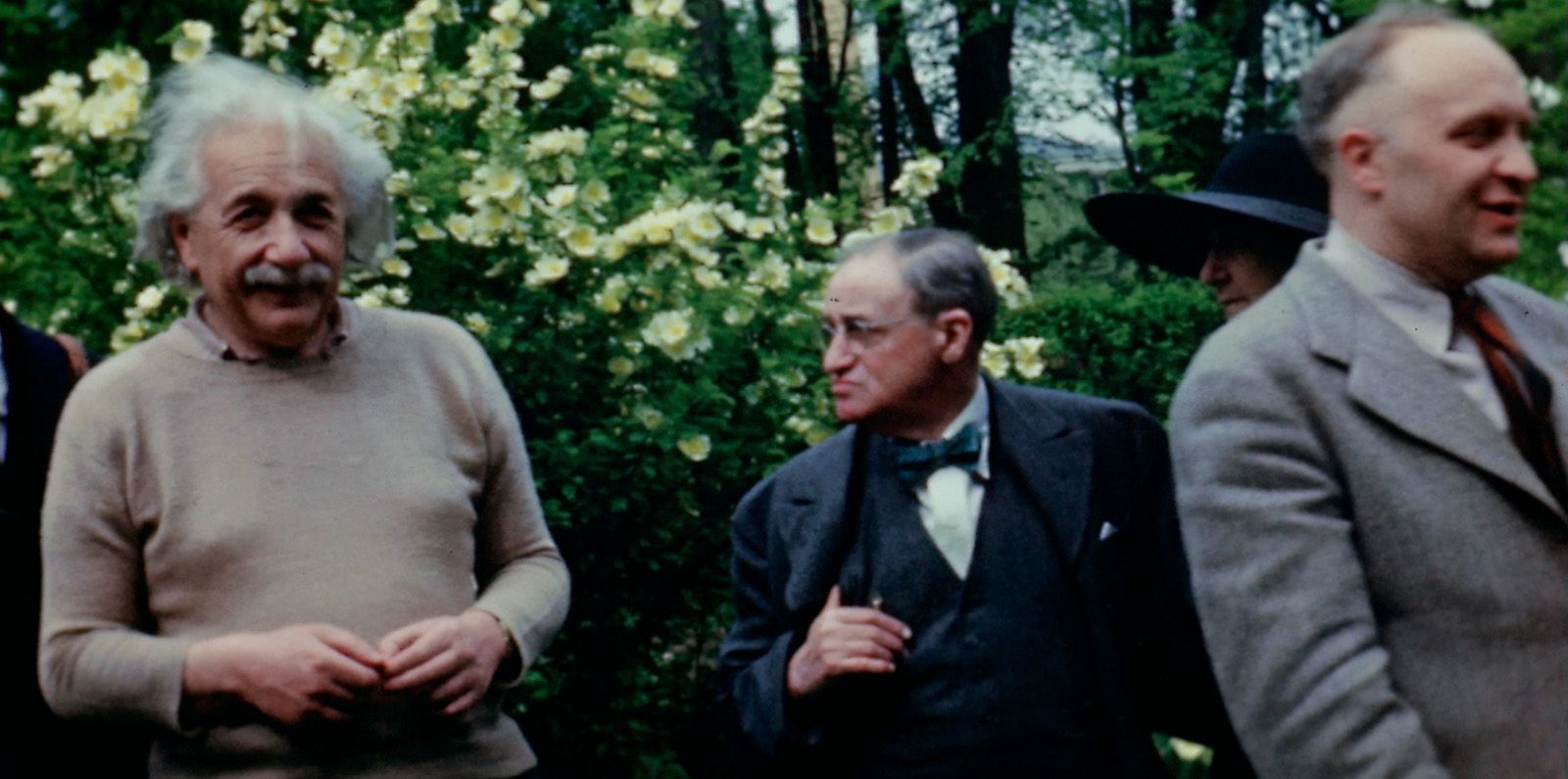 Photo du film Einstein et la bombe - Photo 21 sur 24 - AlloCiné