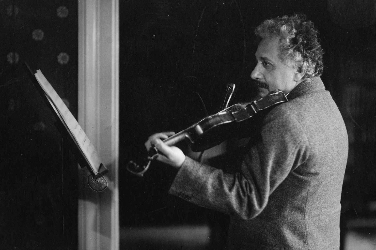 Photo du film Einstein et la bombe - Photo 20 sur 24 - AlloCiné