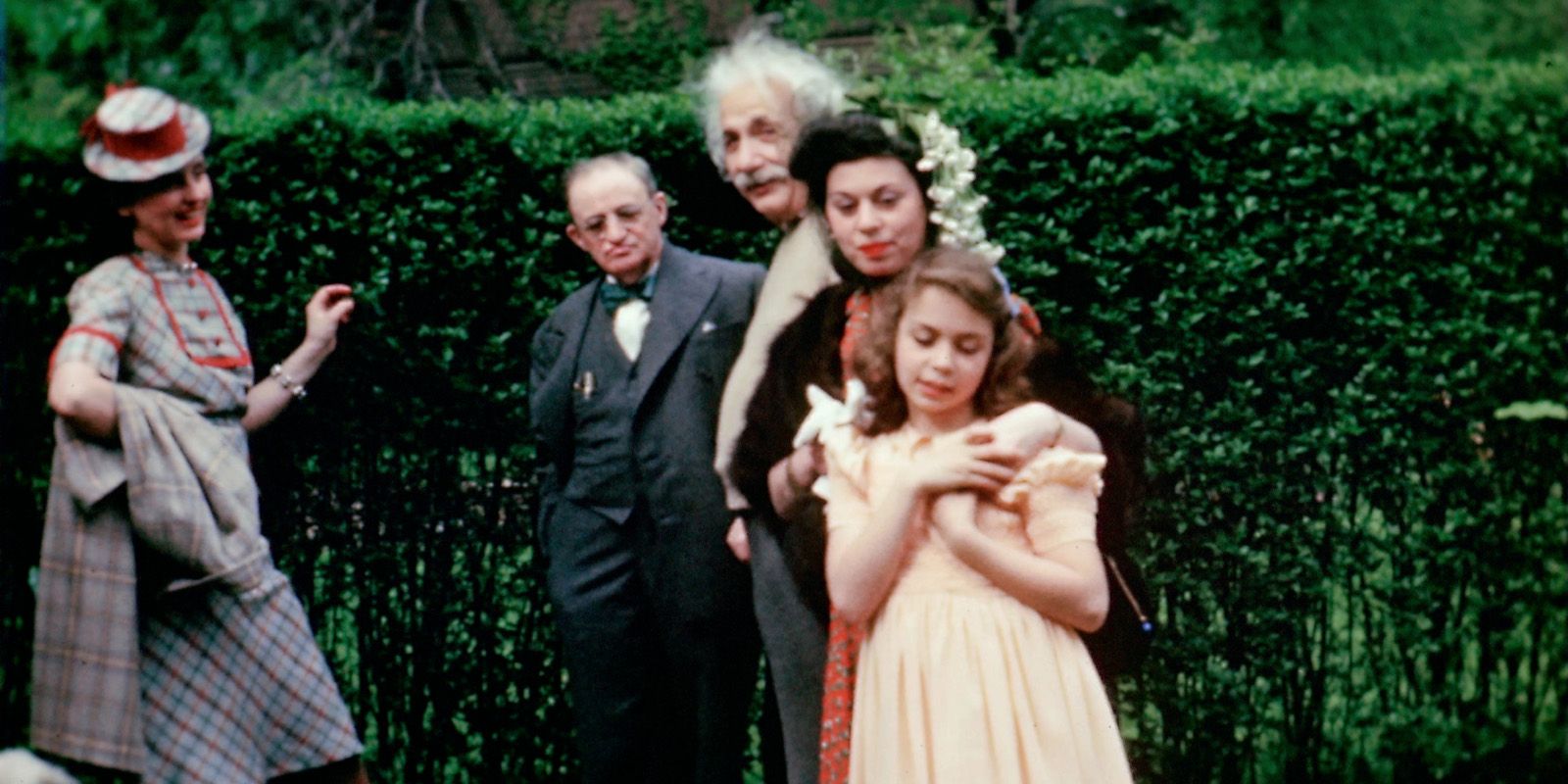 Photo du film Einstein et la bombe - Photo 1 sur 24 - AlloCiné