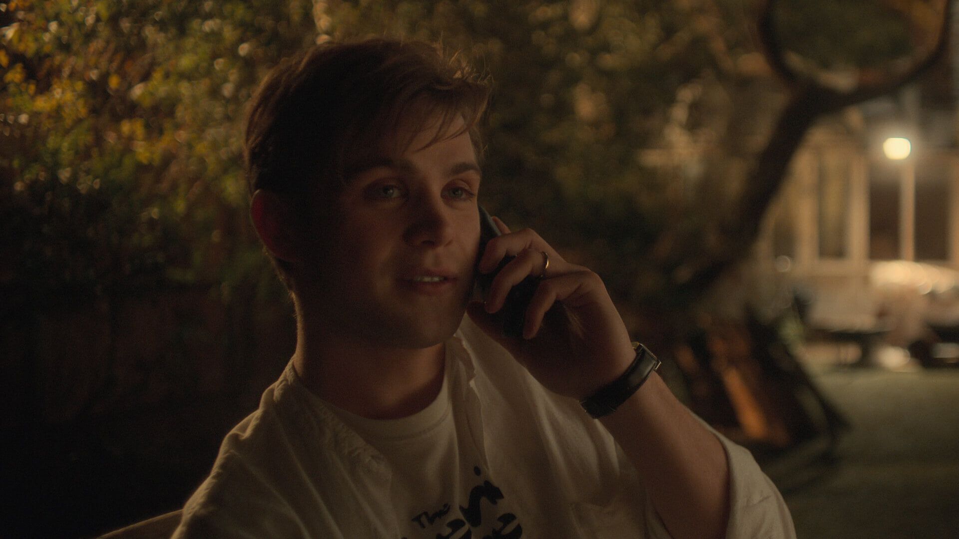 Poster Un jour saison 1 - Affiche 4 sur 30 - AlloCiné