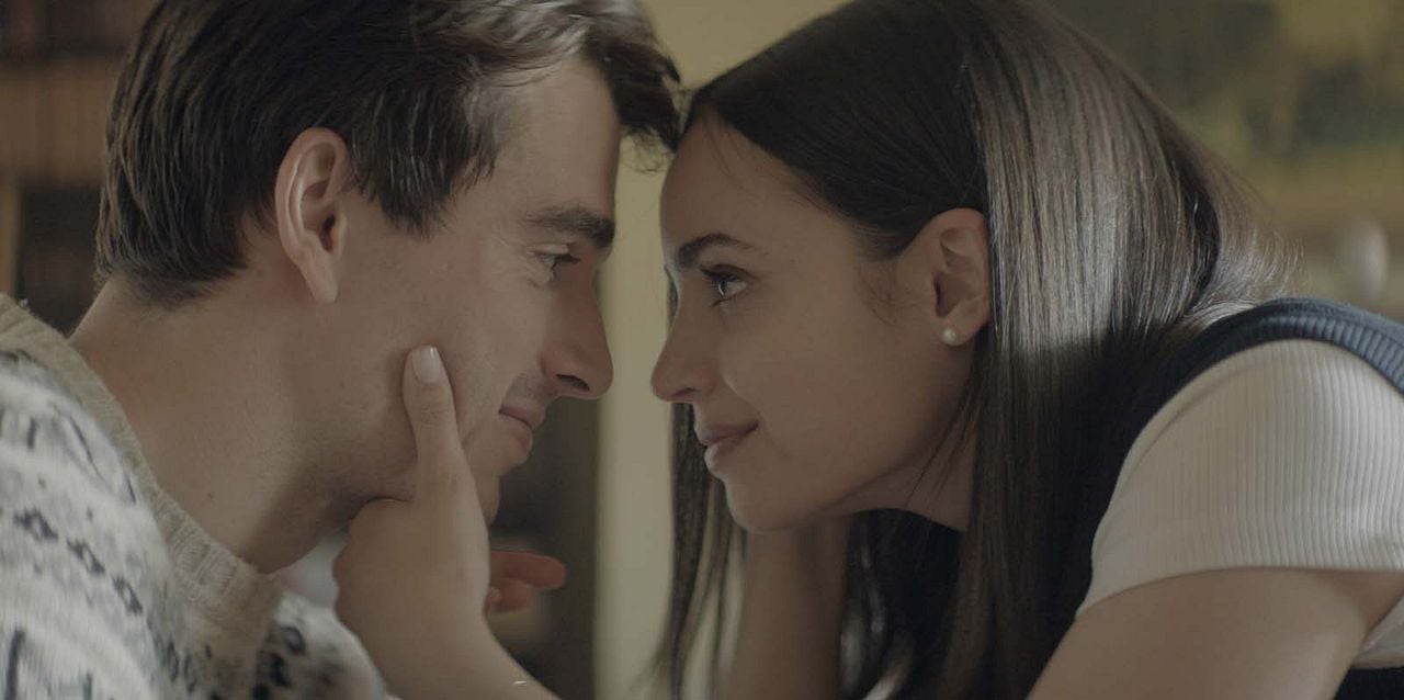 Photo de Sofia Carson - My Oxford Year : Photo Sofia Carson, Corey Mylchreest - Photo 3 sur 7 ...