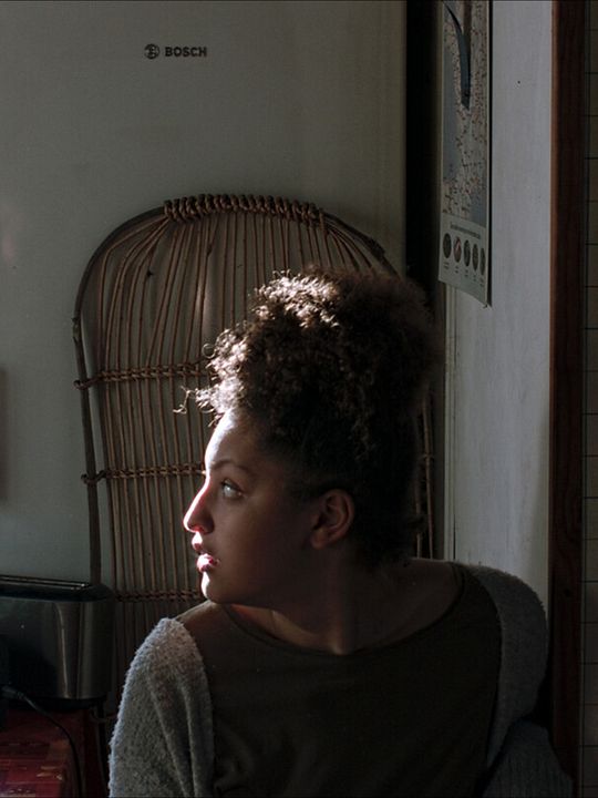 Affiche du film Les Intrus - Photo 1 sur 2 - AlloCiné