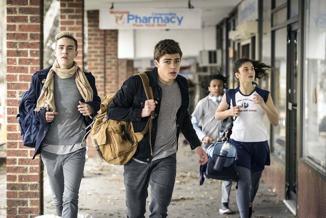 Photo de Kamil Ellis - Photo Joe Klocek, Luca Asta Sardelis, Kamil ...