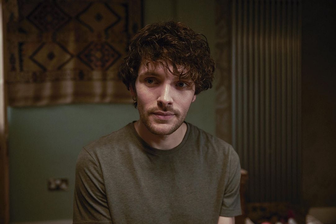 Photo de Colin Morgan (II) - Humans : Photo Colin Morgan (II) - Photo ...
