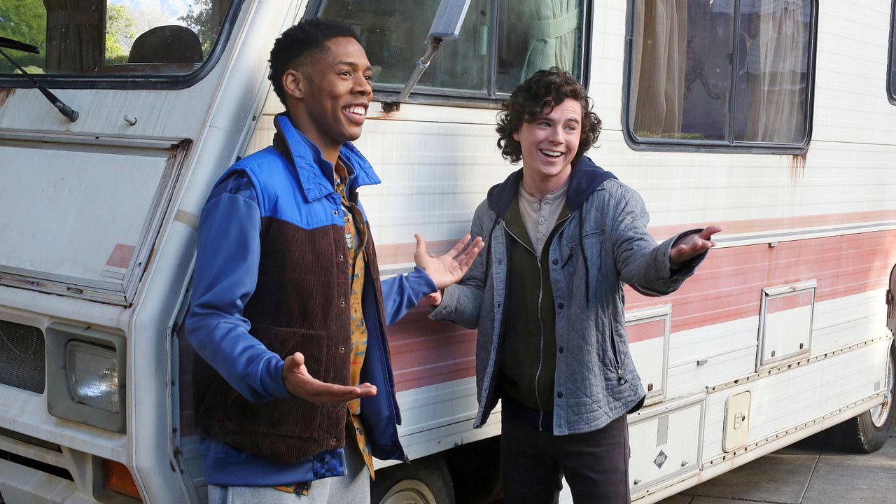 Poster saison 7 - Affiche 48 sur 690 - AlloCiné