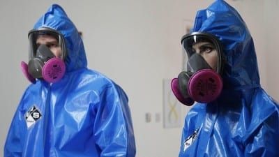 Poster saison 4 - Affiche 60 sur 1033 - AlloCiné