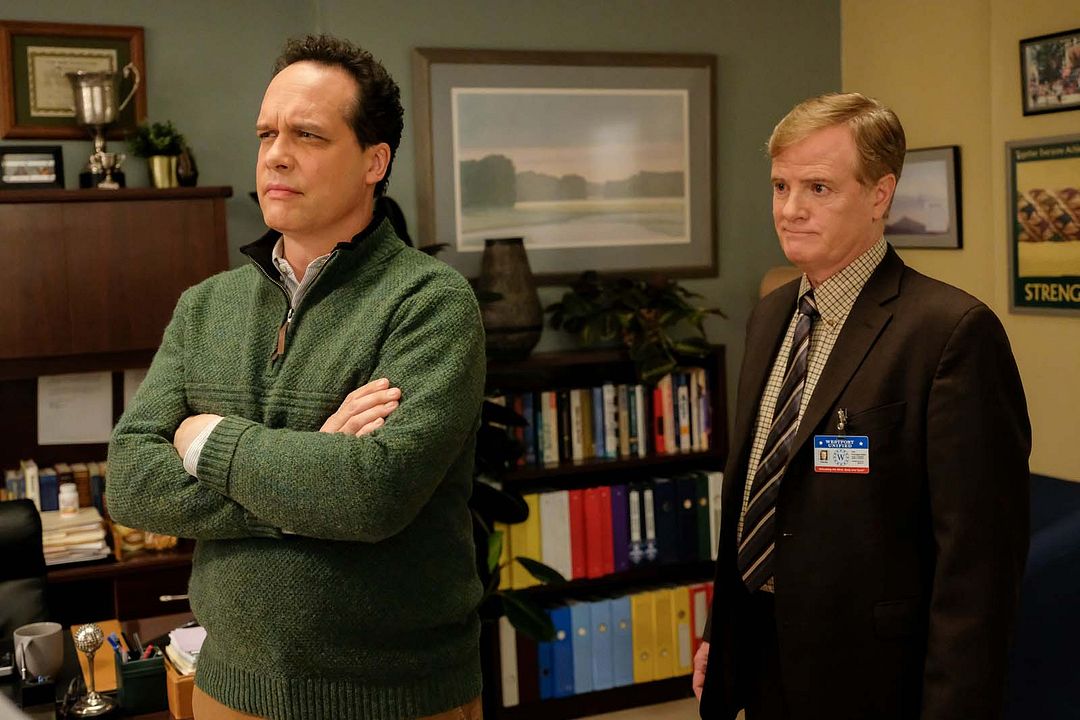 American Housewife (2016) : Photo Diedrich Bader, Jerry Lambert - 33 ...