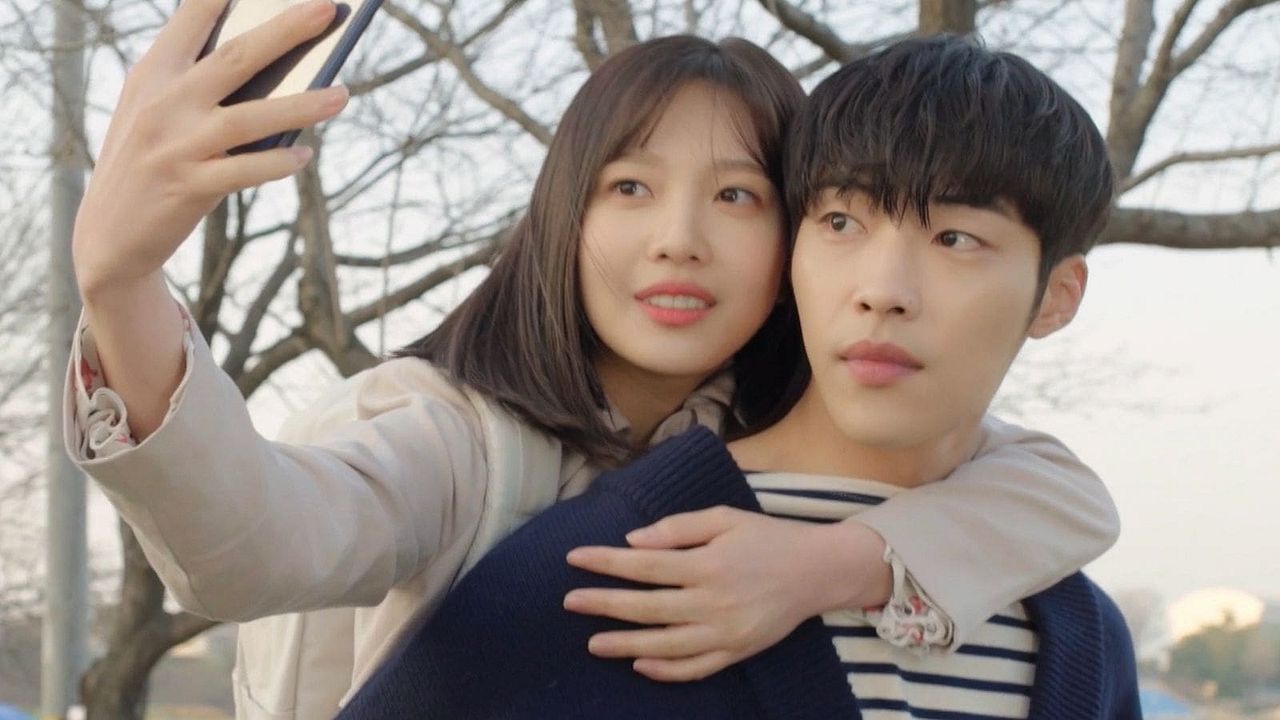 Poster Tempted saison 1 - Affiche 6 sur 18 - AlloCiné