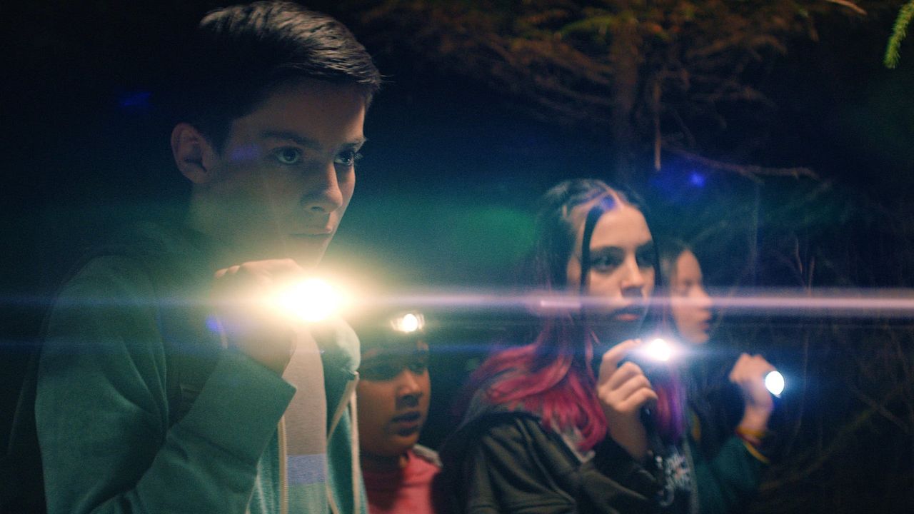 Poster Silverpoint saison 1 - Affiche 12 sur 14 - AlloCiné