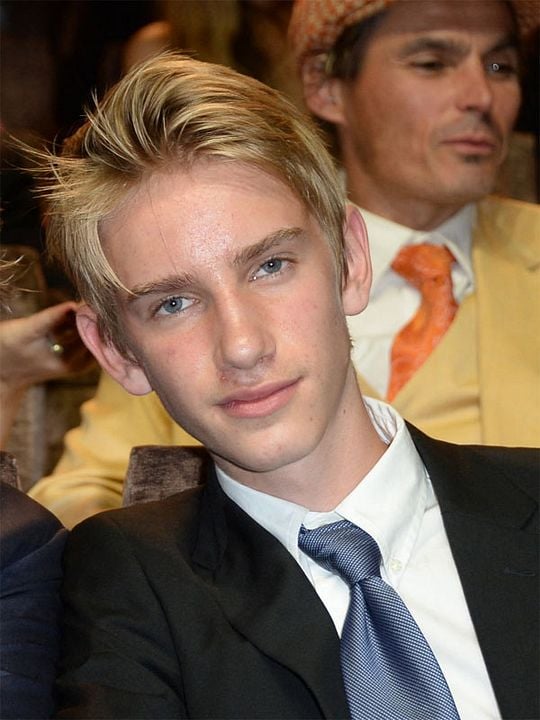 Photo de Levon Hawke - Affiche Levon Hawke - Photo 1 sur 2 - AlloCiné