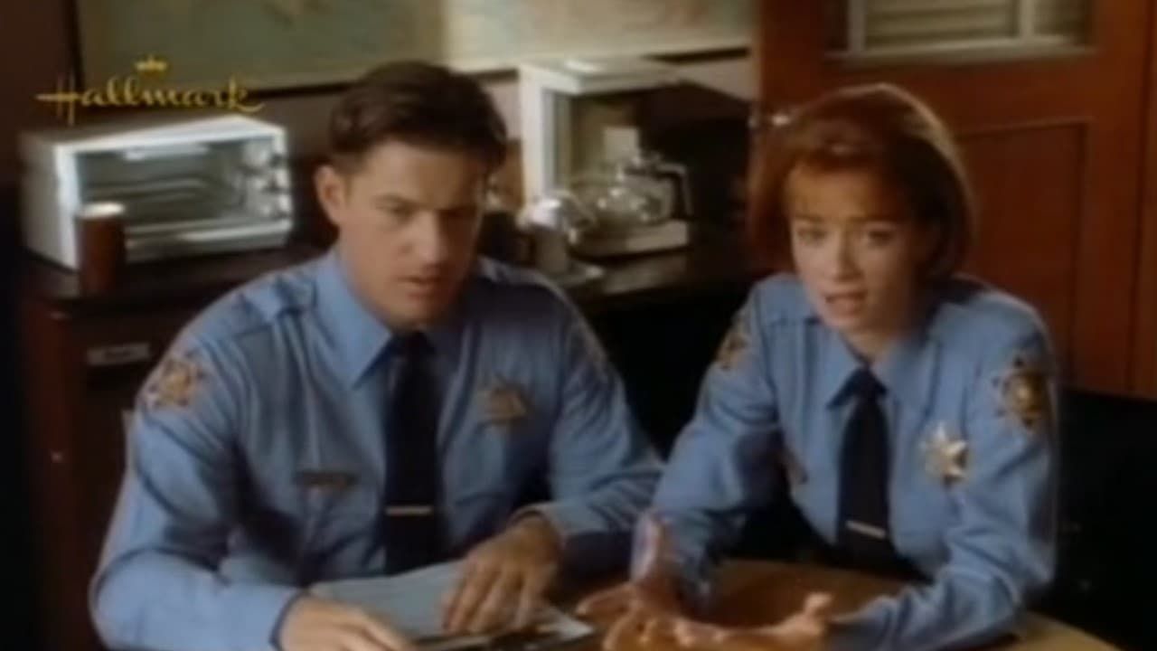 Poster saison 2 - Affiche 52 sur 89 - AlloCiné