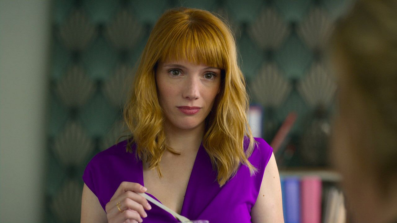 Poster Valeria saison 3 - Affiche 12 sur 77 - AlloCiné