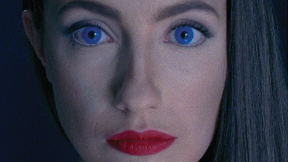 Bande annonce de Mona - Mona Bande-annonce VF - AlloCiné