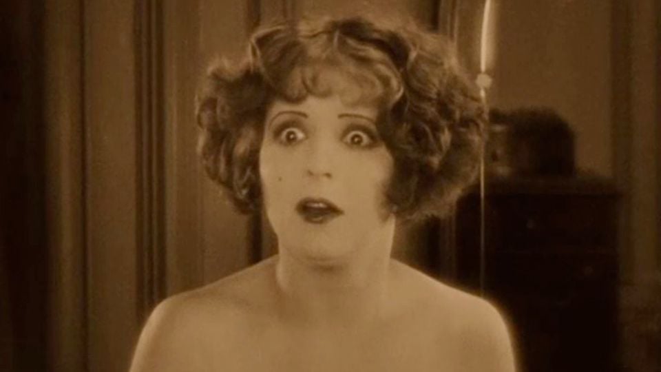 Trailer du film Les Ailes - Les Ailes Bande-annonce restaurée 2014 VO ...