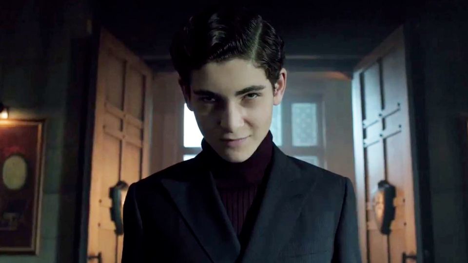 Gotham (2014) - saison 3 Bande-annonce (3) VO - The City Will Be Torn ...