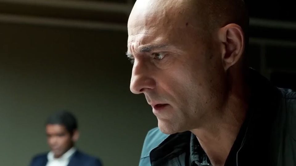 Deep State - saison 1 Bande-annonce (2) VO - Trailer Deep State S01 ...