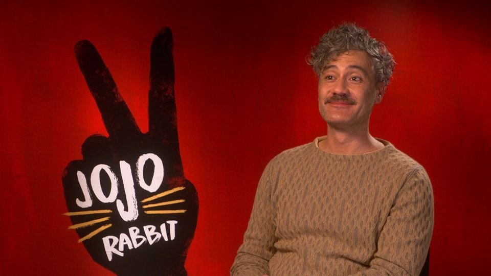 Vidéo interview pour Jojo Rabbit : Jojo Rabbit : Taika Waititi présente ...