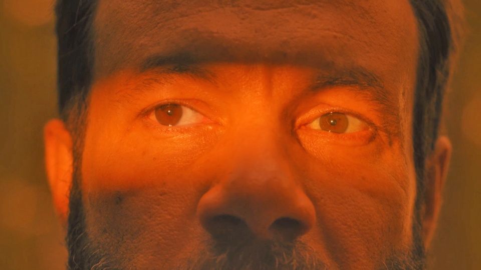 Trailer du film Vent chaud - Vent chaud Bande-annonce VO - AlloCiné