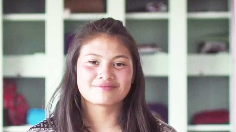 Trailer du film Alis - Alis Bande-annonce VO - AlloCiné