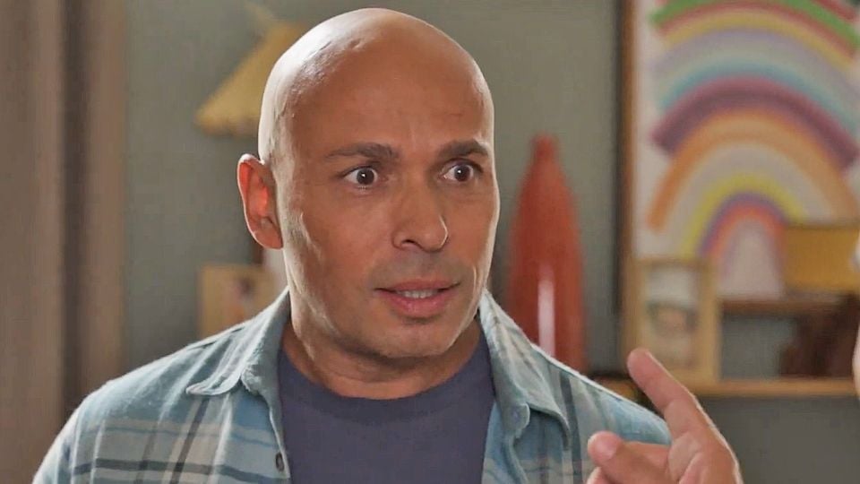 Week-end Family - saison 2 Bande-annonce VF - Trailer Week-end Family ...