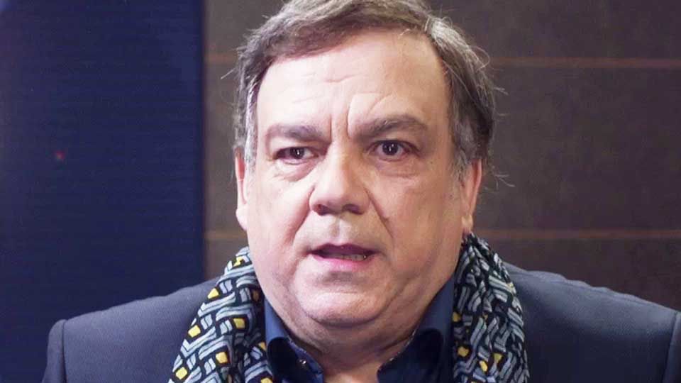 Trailer du film 38°5 quai des orfèvres - 38°5 quai des orfèvres Bande-annonce VF - AlloCiné